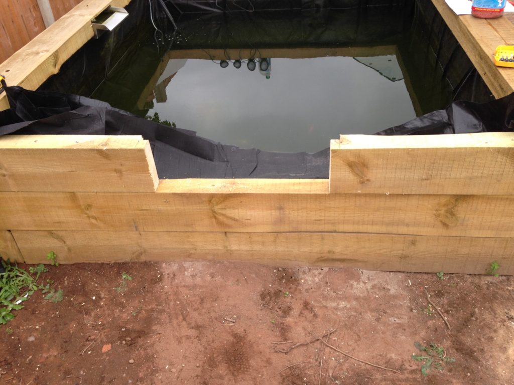 Comment ajouter une vitre sur son bassin